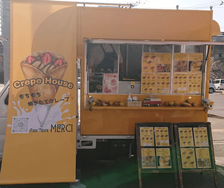 北海道根室市「Food truck Merci」様のキッチンカーを製作させていただきました キッチンカーの製作｜フードトラックカンパニー【公式】